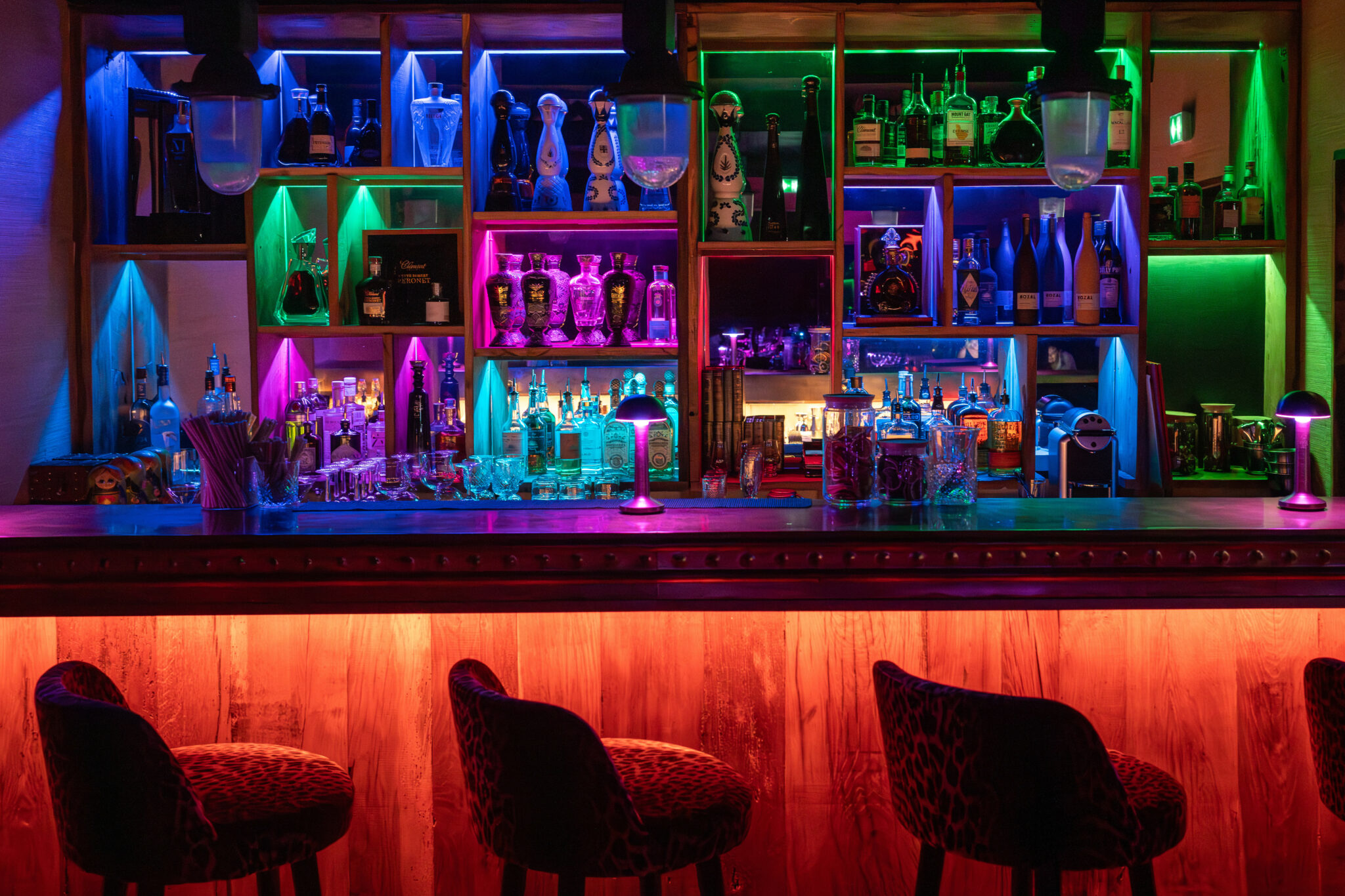 Le Ti St Barth Official / Cabaret Club & Restaurant St Barth
